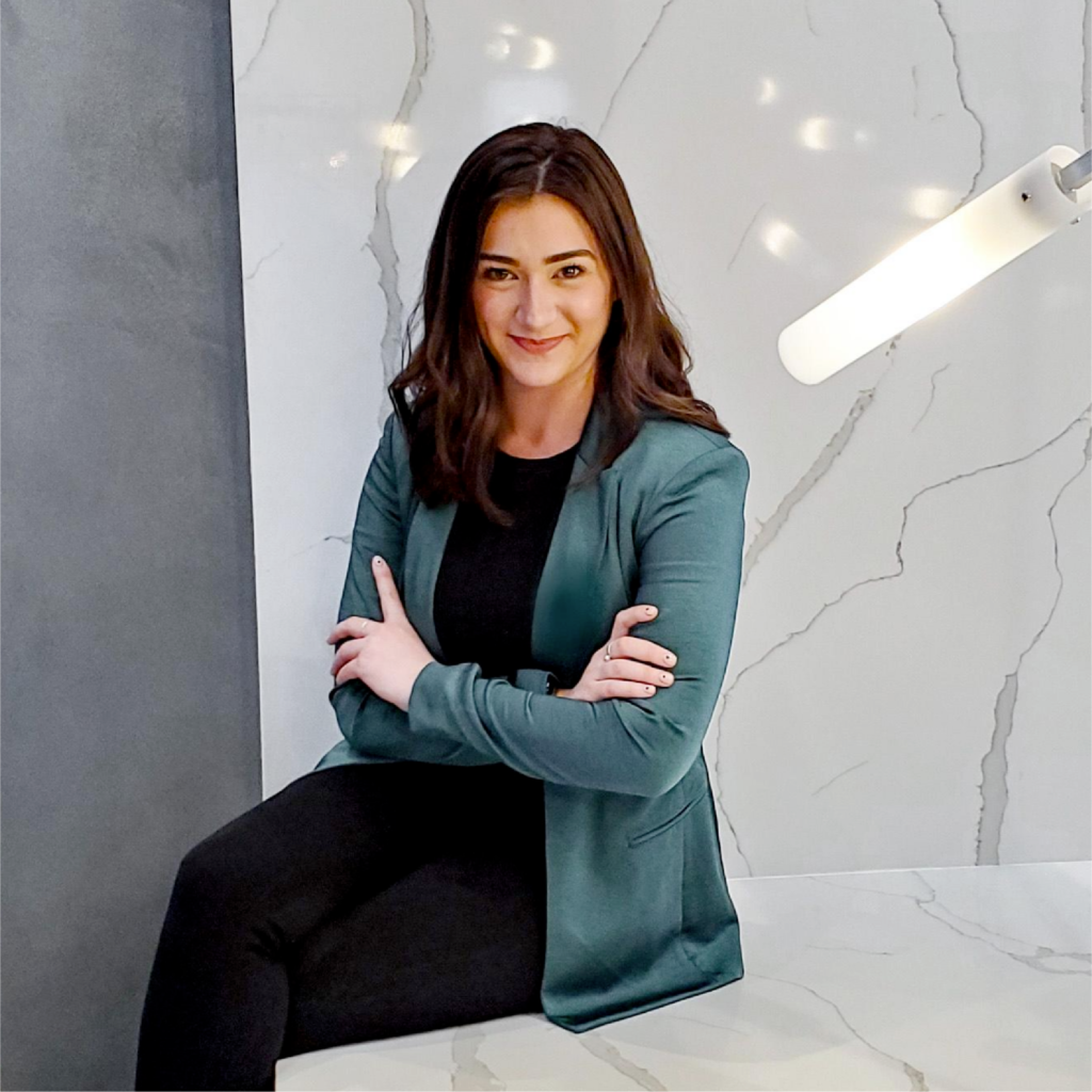 Showing Up Authentically on Instagram With Caitlin Durning - currentdesignstudio.com